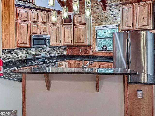 290 Ruby Lane 3328R
