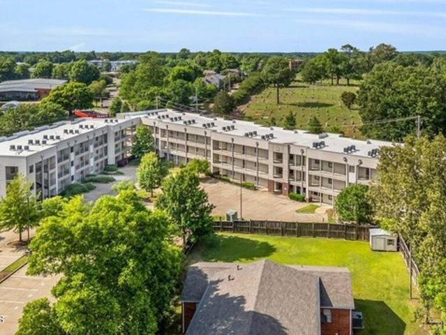 290 Russell St Apt 217, Starkville, MS 39759