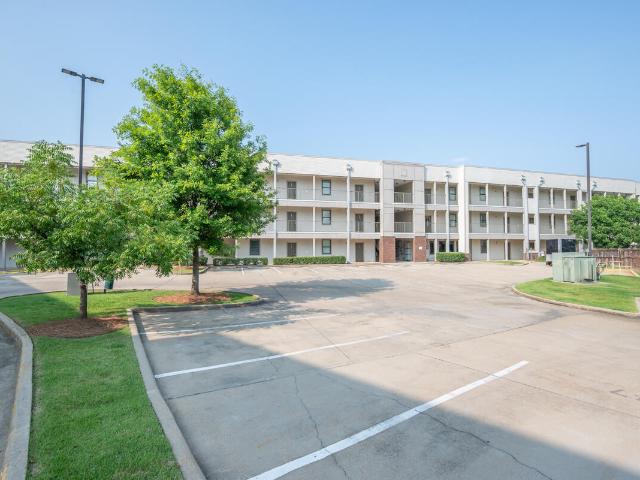 290 Russell Street Unit 335