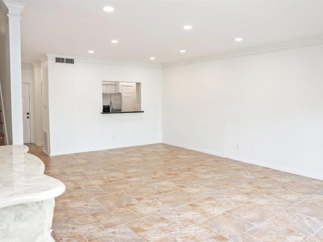 290 Wilcrest Drive