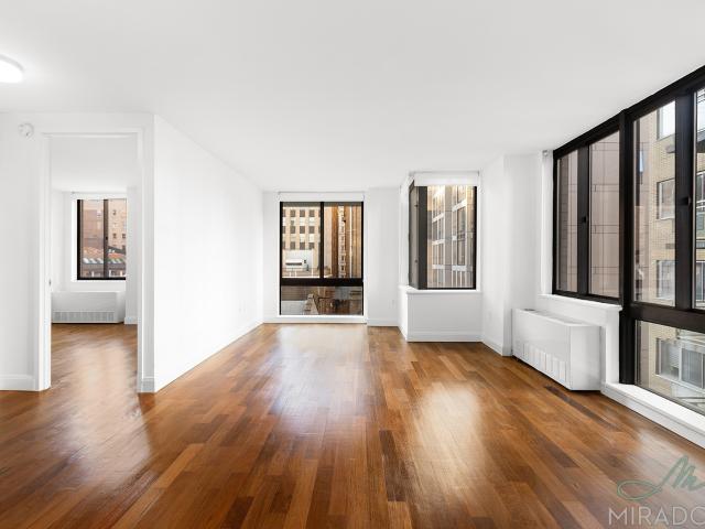290 Third Avenue, New York, NY