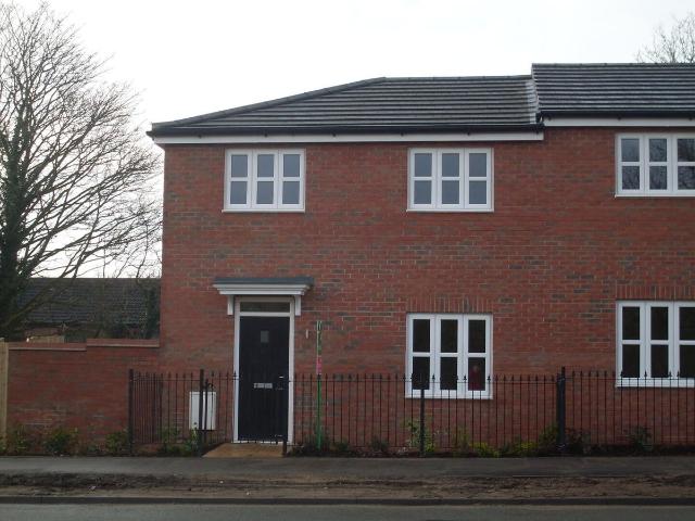 290 Tuttle Hill, Nuneaton CV10, 2 bed semi detached house to rent, £1,050 pcm | PrimeLocation
