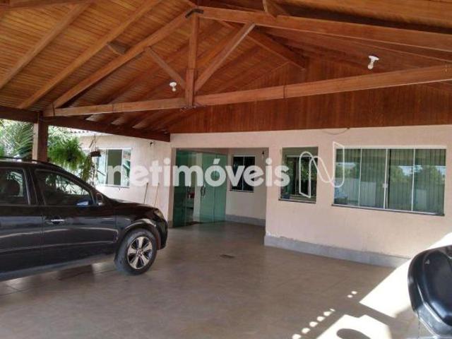 290m² Area construída 3 Suítes 4 Vagas