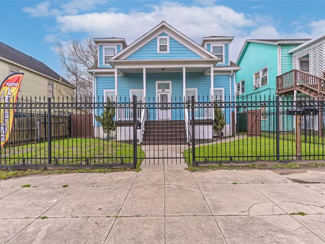2914 Avenue K, Galveston, TX 77550 | MLS #23967 | Compass