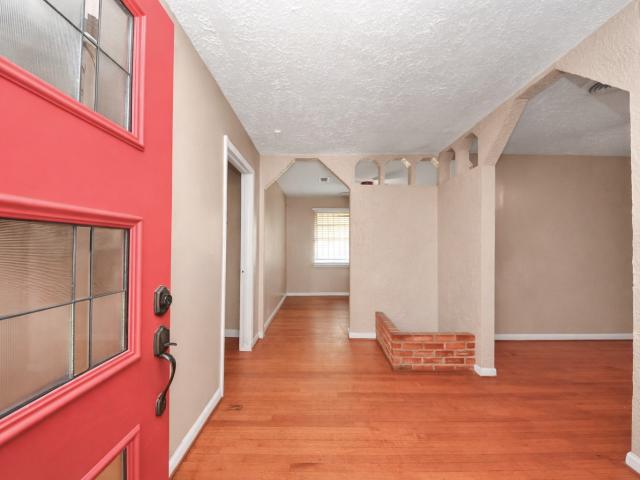 2914 Dragonwick Dr, Houston, TX 77045 | MLS #75131 | Compass