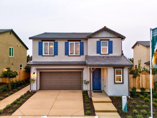 2914 E Veleta Dr, Fresno, CA 93730
