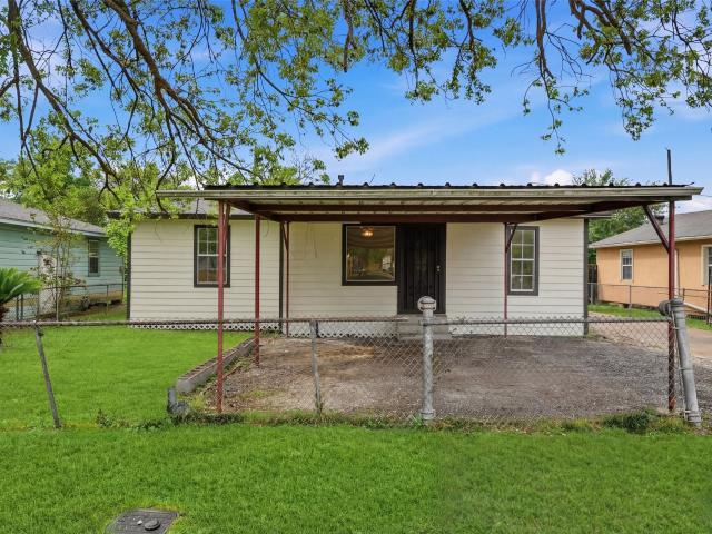 2914 Folger St, Houston, TX 77093 | MLS #5239 | Compass