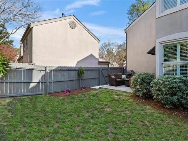 2914 Lenox Road NE 18