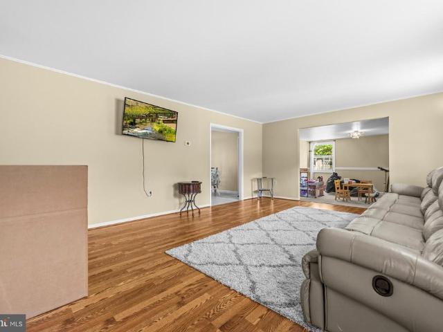 2914 Stonybrook Drive