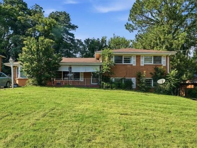 2914 Valley Ridge Dr, Decatur, GA 30032