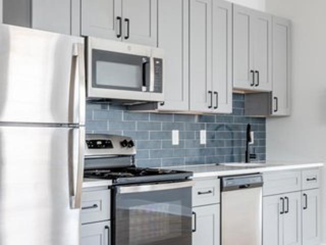 2914 W Oxford St, Philadelphia, PA 19121