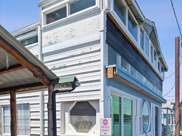 2915 NE Marine Dr, Unit A20, Portland, OR 97211 | MLS #269378 | Compass