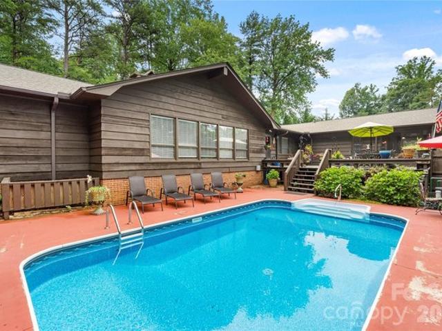 2915 Old Stage Rd, Gastonia, NC 28052