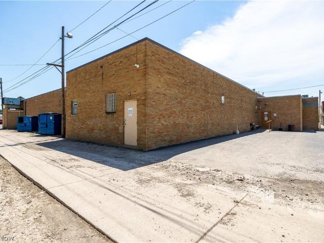 2915 Broadway
