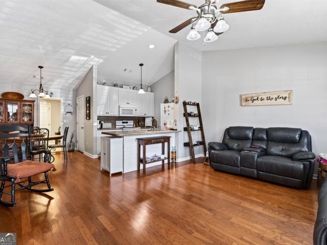 2915 Florence Drive