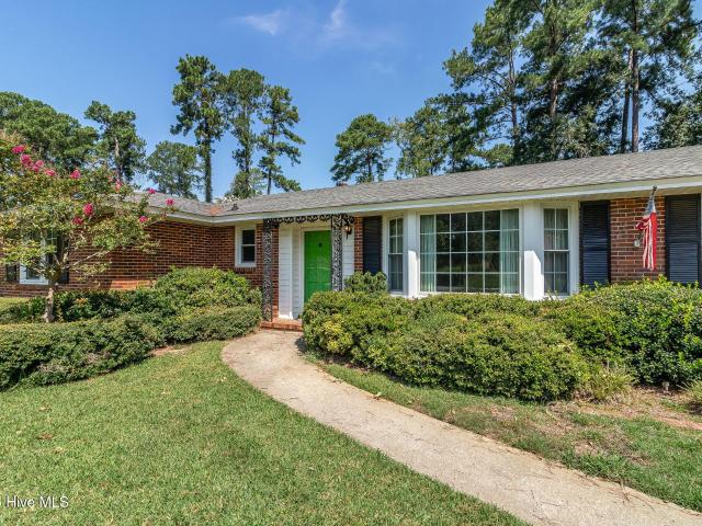 2915 Hampshire Drive