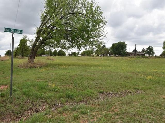 2915 Sharon Gale Dr, Guthrie, OK 73044