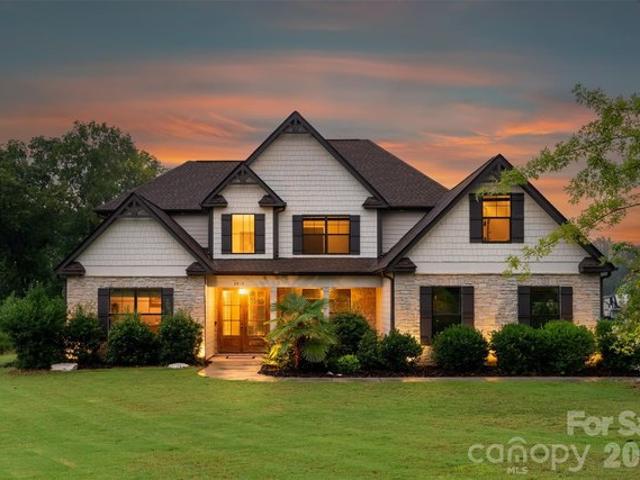 2915 South Point Rd, Belmont, NC 28012