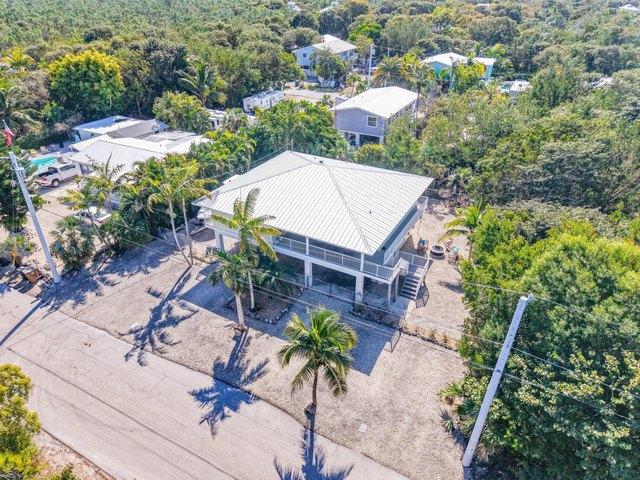 29160 Primrose Ln, Big Pine Key, FL 33043