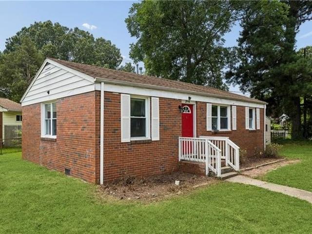 2916 Berkley Ave, Chesapeake, VA 23325