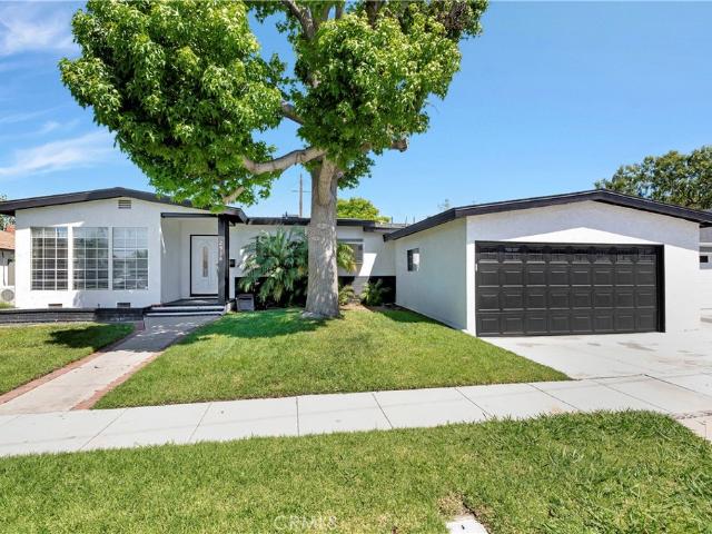 2916 Charlemagne Ave, Long Beach, CA 90815 | MLS #PW26085