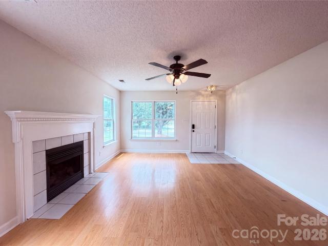 2916 Rosemeade Drive