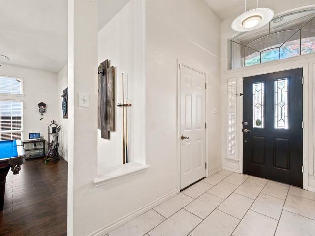 2916 Shadow Oak Court