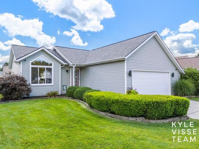 2916 Woodglen St NW, Grand Rapids, MI 49504
