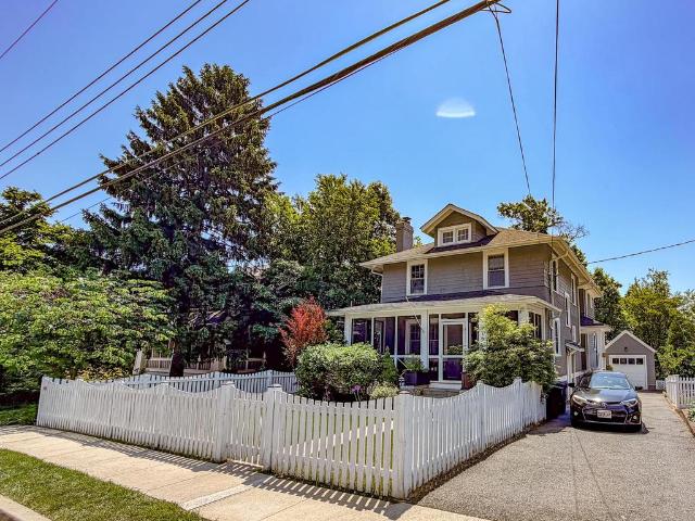 2916 2Nd Street N