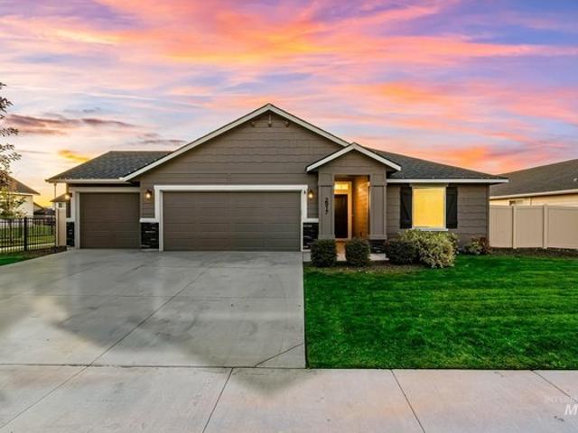 2917 N Coral Falls Ave, Kuna, ID 83634