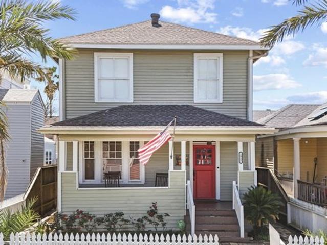 2917 Avenue Q, Galveston, TX 77550