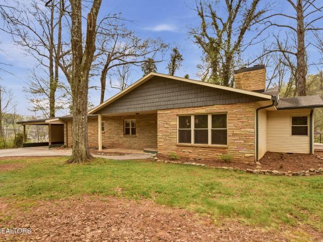 2917 Barber Hill Lane