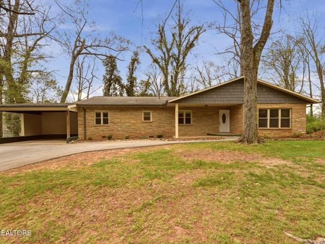 2917 Barber Hill Ln, Knoxville, TN 37920