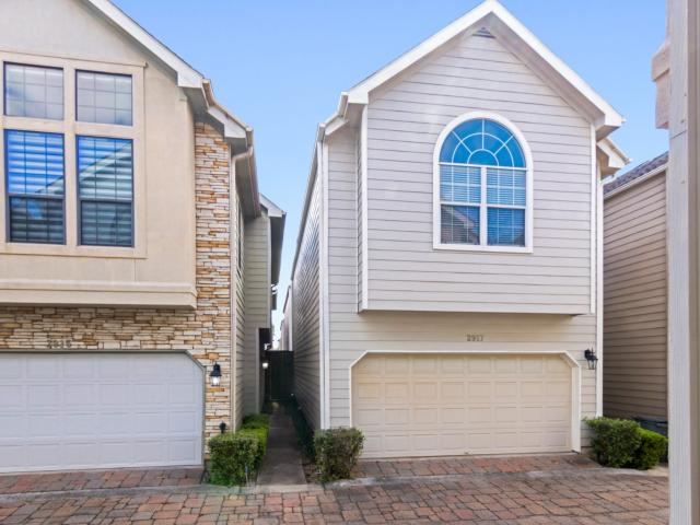 2917 Clinton Dr, Houston, TX 77020 | MLS #62273 | Compass