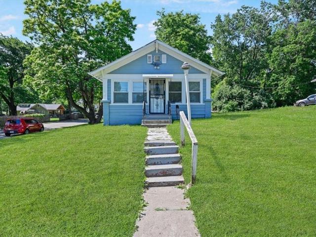2917 E 61st Street
