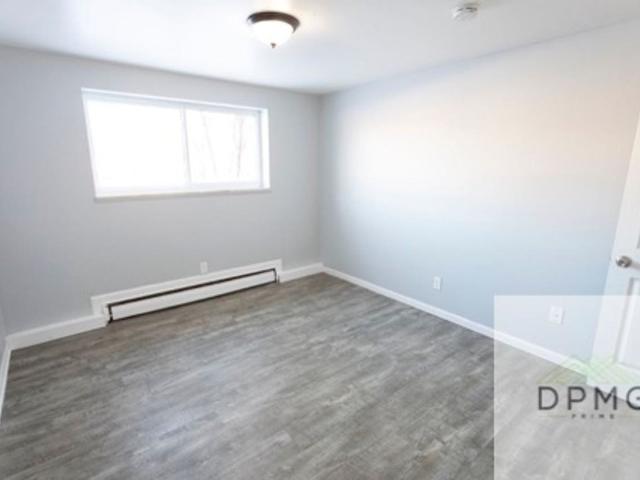 2917 Harwick 2 Bedroom Apartment for Rent at 2917 Harwick Dr, Lansing, MI 48917