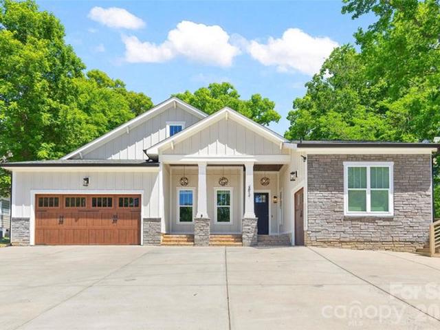 2917 Lake Shore Rd S, Denver, NC 28037