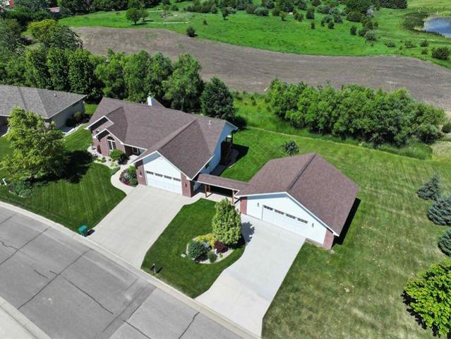 2917 Sportsmans Dr, Milford, IA 51351