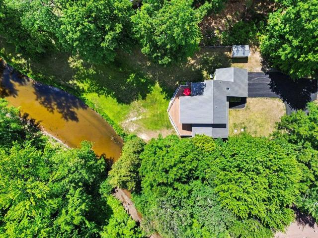2917 W Howard Road