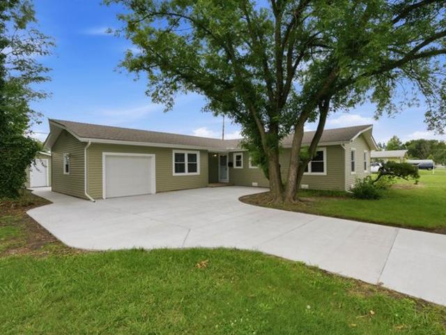 2918 N Vassar St, Wichita, KS 67220