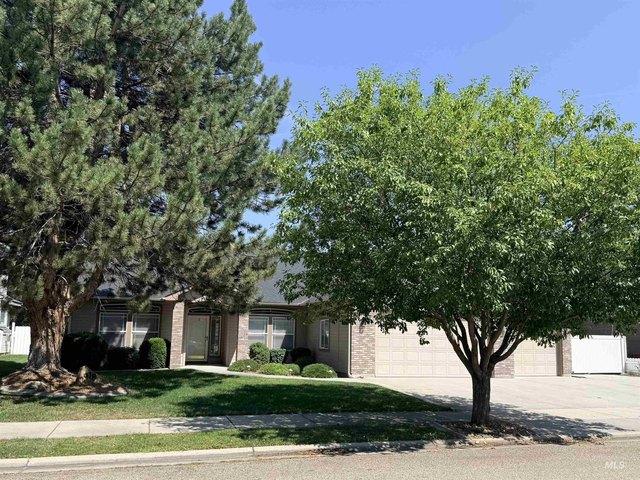 2918 E Green Canyon Dr, Meridian, ID 83642