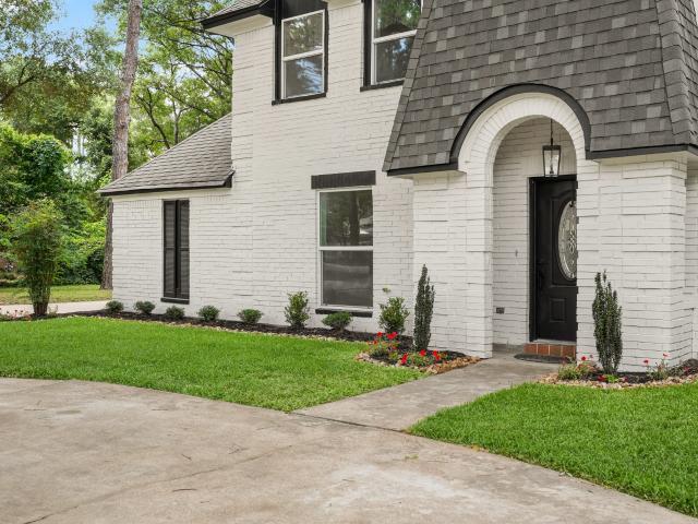 2918 Hackberry Lane