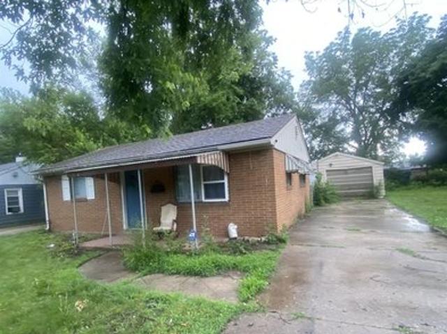 2918 W Antoinette St, Peoria, IL 61605