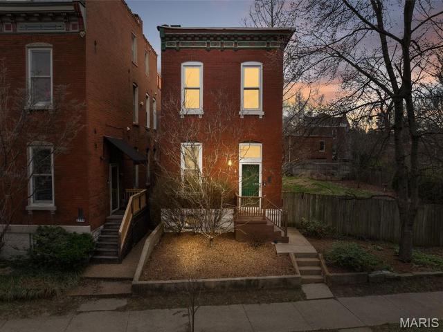 2918 Wisconsin Ave, St. Louis, MO 63118 | Compass