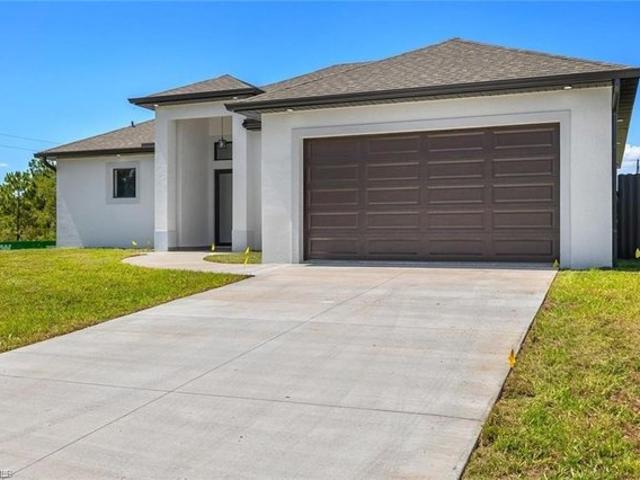 2918 43rd St W Lot 20, Lehigh Acres, FL 33971