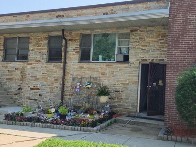 2919 APT F Alvarado Square # F