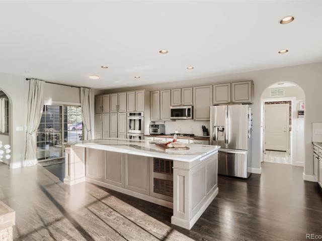 2919 Breezy Lane