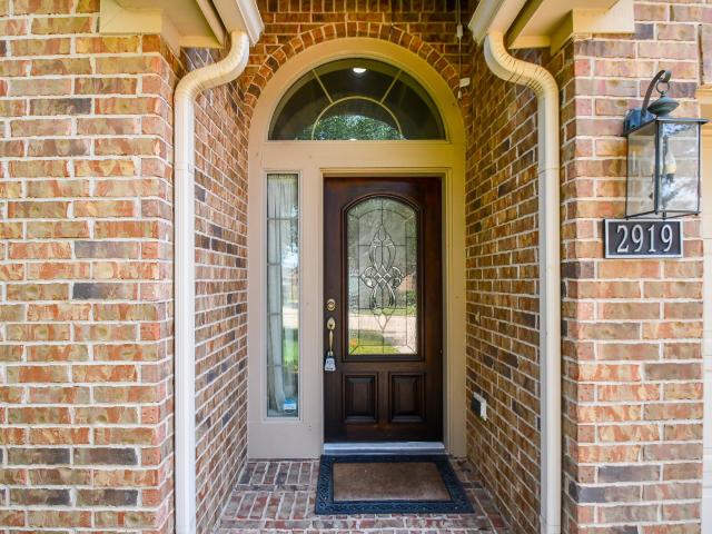 2919 Chalet Knolls Lane