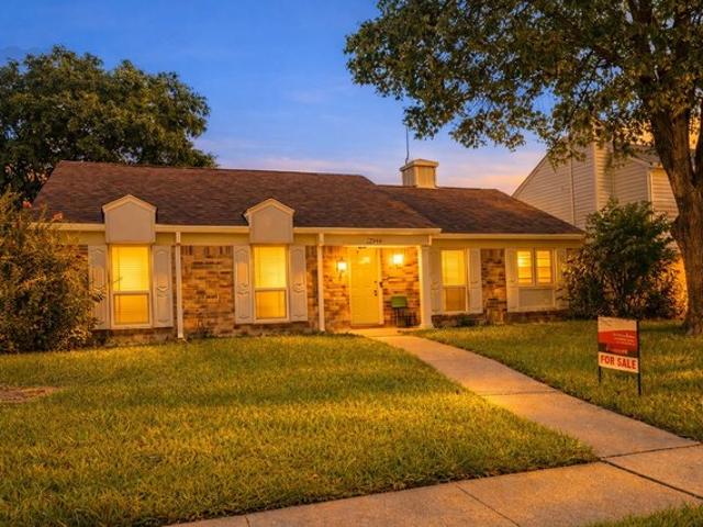 2919 Riviera Dr, Garland, TX 75040