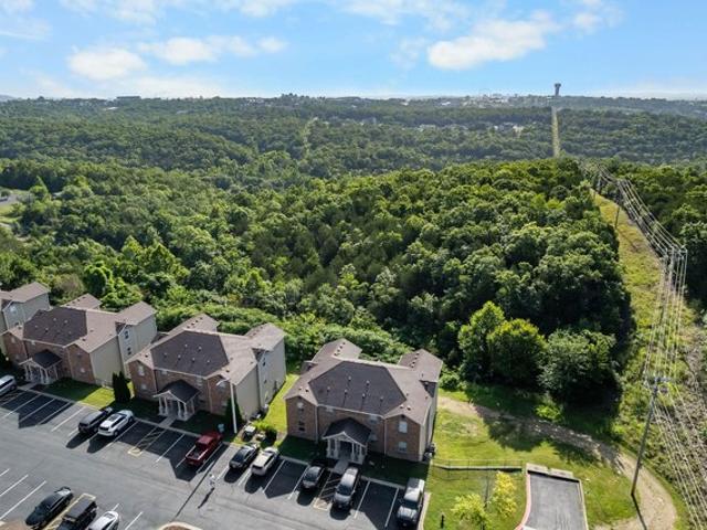 2919 Vineyards Pkwy Apt 2, Branson, MO 65616